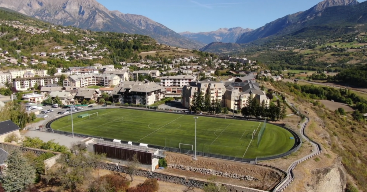 Ouverture du stade au public